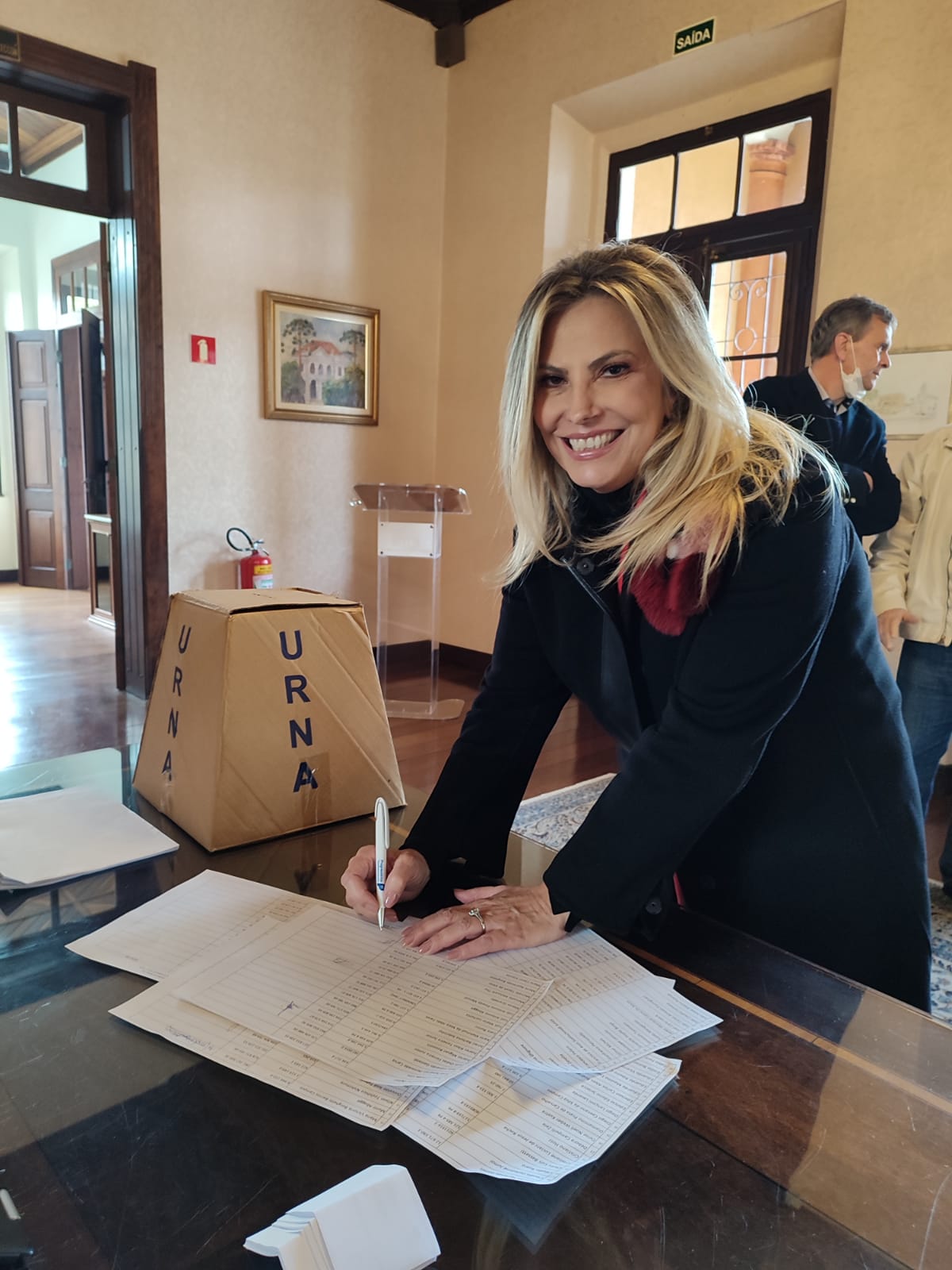 Chapa liderada por Cida Borghetti é reeleita na Sociedade Garibaldi ...