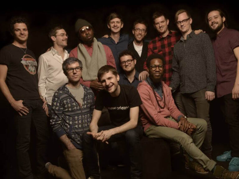 "Big band" Snarky Puppy se apresenta em Curitiba - HojePR