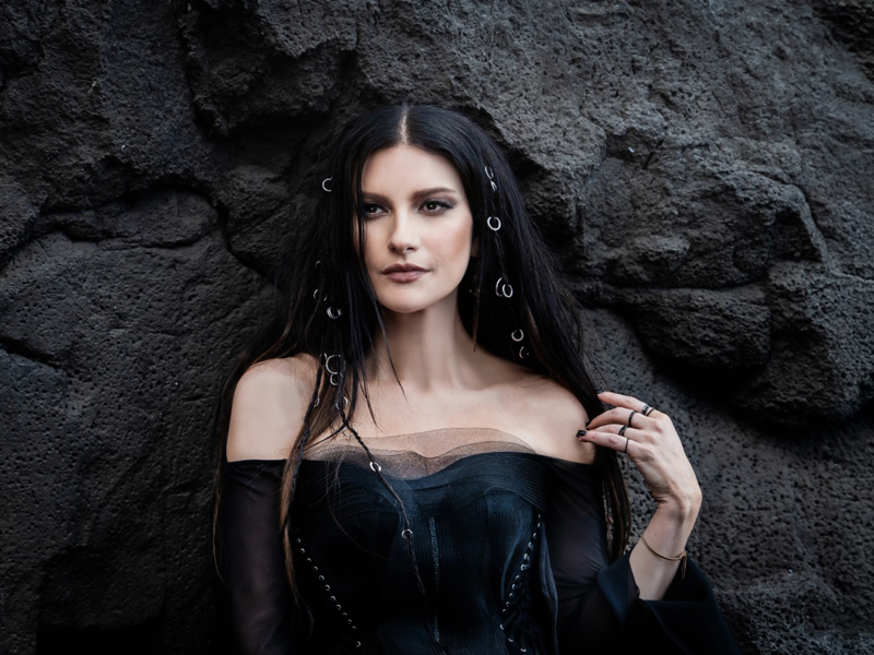 Laura Pausini lança 'Io Canto 2' e estreia versão de Tribalistas em ...
